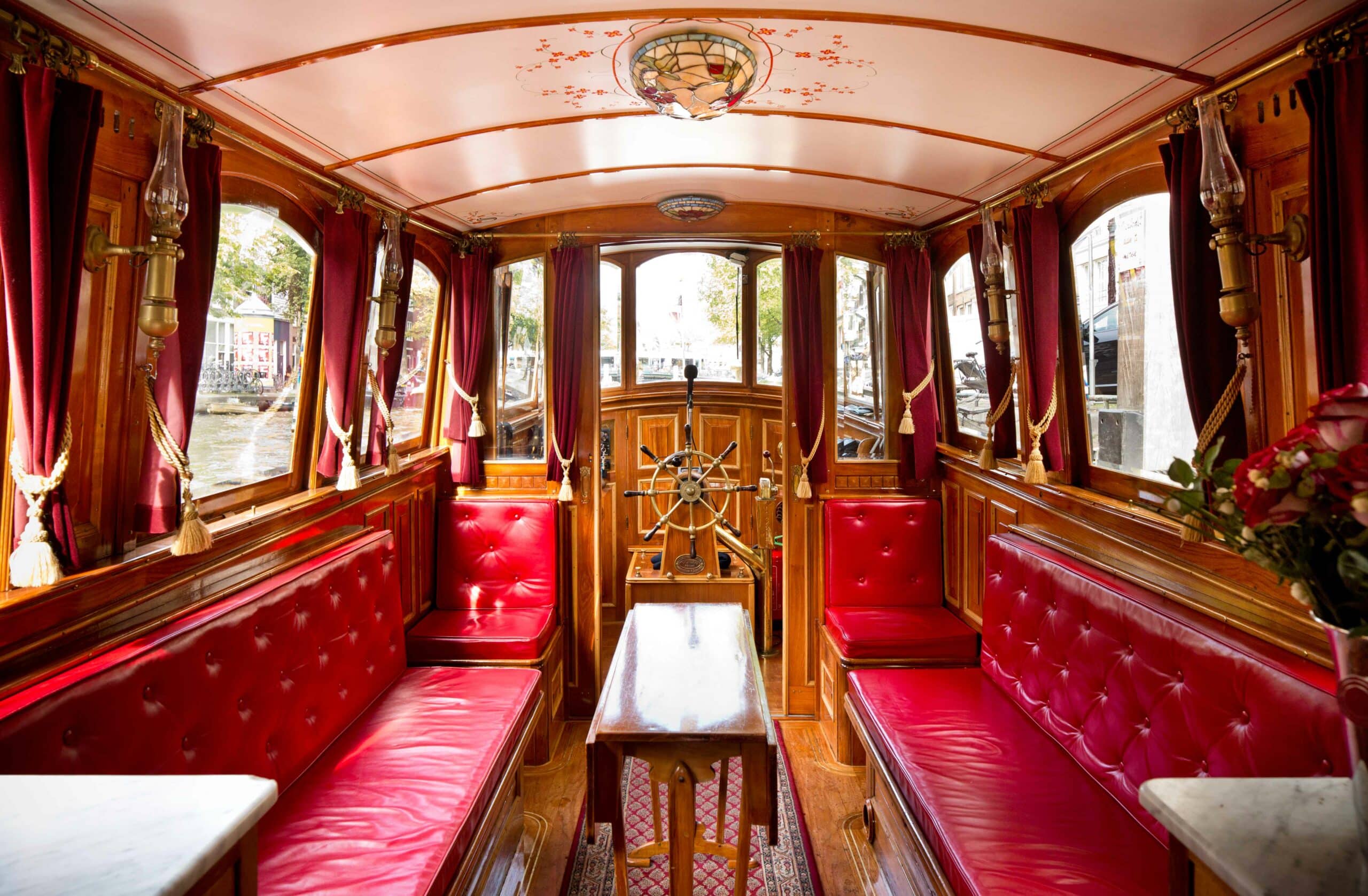 Salonboot XXI – Interior II